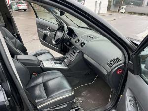 Melns Volvo XC90 2008 Viļņa, ar dzinēja tilpumu 2.40 L un nobraukumu 270 tūkst. km par 6700 €, foto 14 vietnē AUTOMOTO.COM.LV