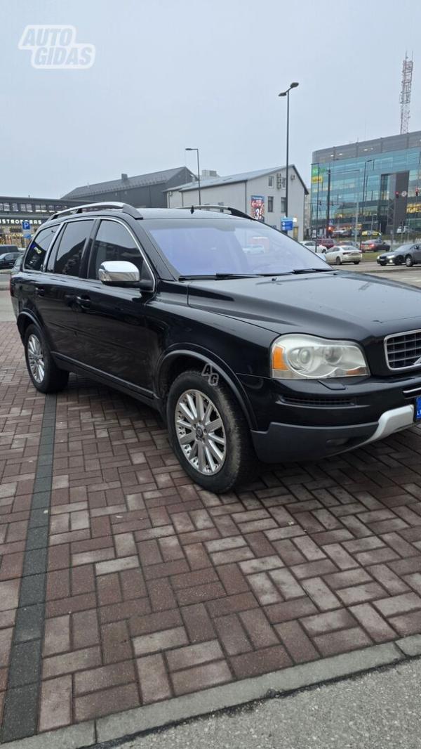 Melns Volvo XC90 2008 Viļņa, ar dzinēja tilpumu 2.40 L un nobraukumu 315 tūkst. km par 5950 €, foto 3 vietnē AUTOMOTO.COM.LV