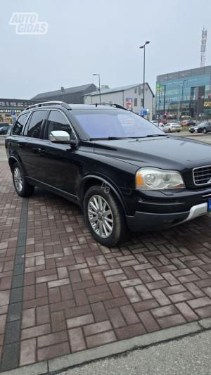 Black Volvo XC90 2008 in Vilnius, with an engine capacity of 2.40 L and mileage of 315 thousand km for 5950 €, photo 3 on AUTOMOTO.COM.LV