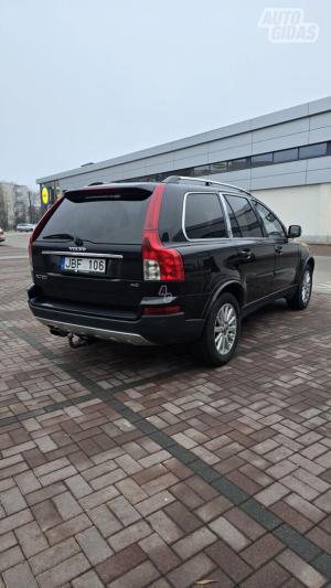 Black Volvo XC90 2008 in Vilnius, with an engine capacity of 2.40 L and mileage of 315 thousand km for 5950 €, photo 7 on AUTOMOTO.COM.LV