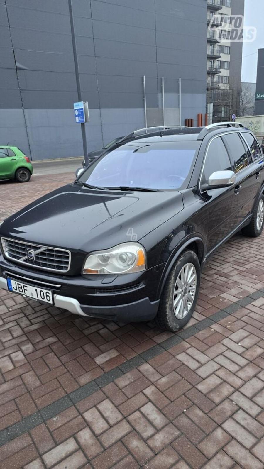 Black Volvo XC90 2008 in Vilnius, with an engine capacity of 2.40 L and mileage of 315 thousand km for 5950 €, photo 13 on AUTOMOTO.COM.LV
