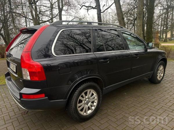 Melns Volvo XC90 2008 Jelgava, ar dzinēja tilpumu 2.40 L un nobraukumu 382 tūkst. km par 3900 €, foto 5 vietnē AUTOMOTO.COM.LV