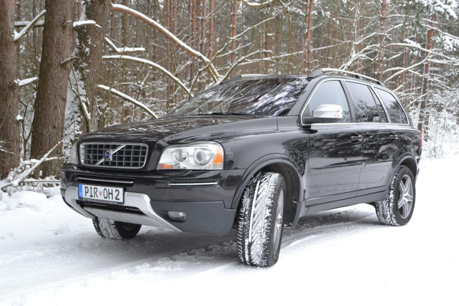 Melns Volvo XC90 2008 Viļņa, ar dzinēja tilpumu 2.40 L un nobraukumu 299 tūkst. km par 6550 €, foto 3 vietnē AUTOMOTO.COM.LV