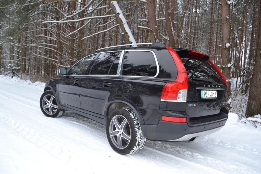 Melns Volvo XC90 2008 Viļņa, ar dzinēja tilpumu 2.40 L un nobraukumu 299 tūkst. km par 6550 €, foto 5 vietnē AUTOMOTO.COM.LV