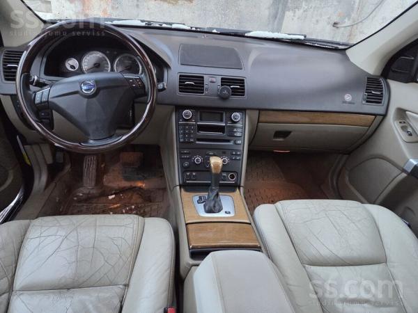 Melns Volvo XC90 2008 Rīga, ar dzinēja tilpumu 3.20 L un nobraukumu 332 tūkst. km par 5850 €, foto 10 vietnē AUTOMOTO.COM.LV