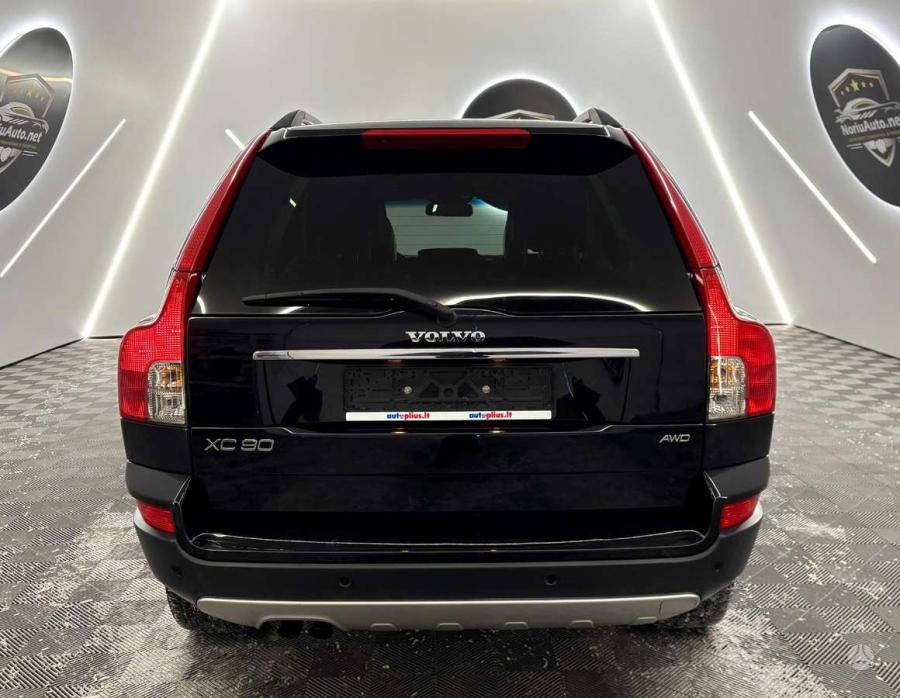 Melns Volvo XC90 2008 Marijampole, ar dzinēja tilpumu 2.40 L un nobraukumu 273 tūkst. km par 6850 €, foto 22 vietnē AUTOMOTO.COM.LV