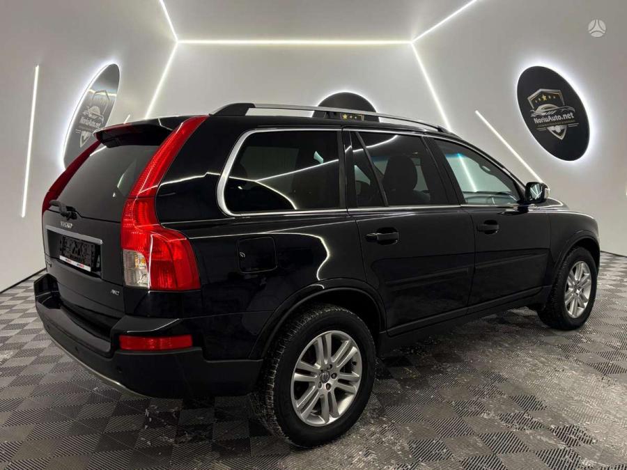 Melns Volvo XC90 2008 Marijampole, ar dzinēja tilpumu 2.40 L un nobraukumu 273 tūkst. km par 6850 €, foto 27 vietnē AUTOMOTO.COM.LV
