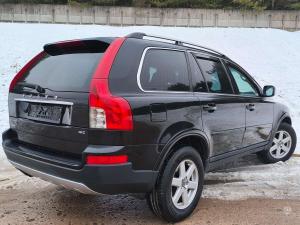 Black Volvo XC90 2008 in Vilnius, with an engine capacity of 2.40 L and mileage of 263 thousand km for 8360 €, photo 4 on AUTOMOTO.COM.LV
