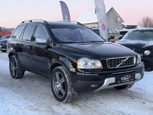 Black Volvo XC90 2008 in Vilnius, with an engine capacity of 2.40 L and mileage of 303 thousand km for 7200 €, photo 3 on AUTOMOTO.COM.LV