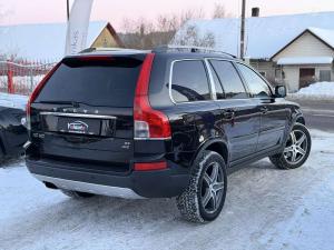 Black Volvo XC90 2008 in Vilnius, with an engine capacity of 2.40 L and mileage of 303 thousand km for 7200 €, photo 10 on AUTOMOTO.COM.LV