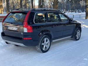 Black Volvo XC90 2008 in Vilnius, with an engine capacity of 2.40 L and mileage of 296 thousand km for 6750 €, photo 4 on AUTOMOTO.COM.LV