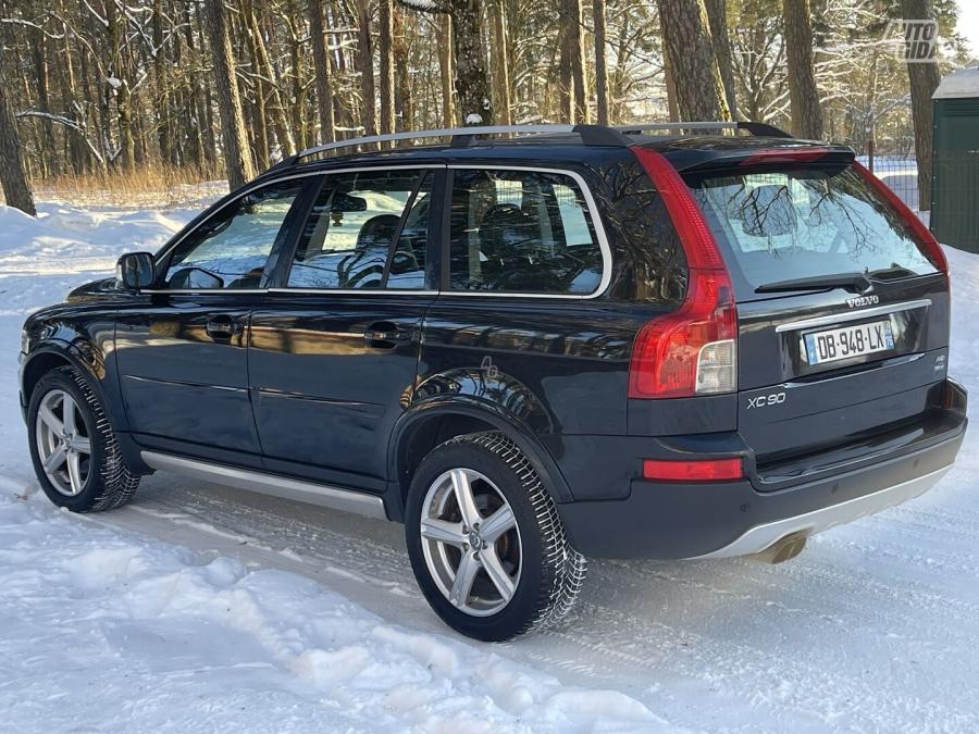 Black Volvo XC90 2008 in Vilnius, with an engine capacity of 2.40 L and mileage of 296 thousand km for 6750 €, photo 5 on AUTOMOTO.COM.LV