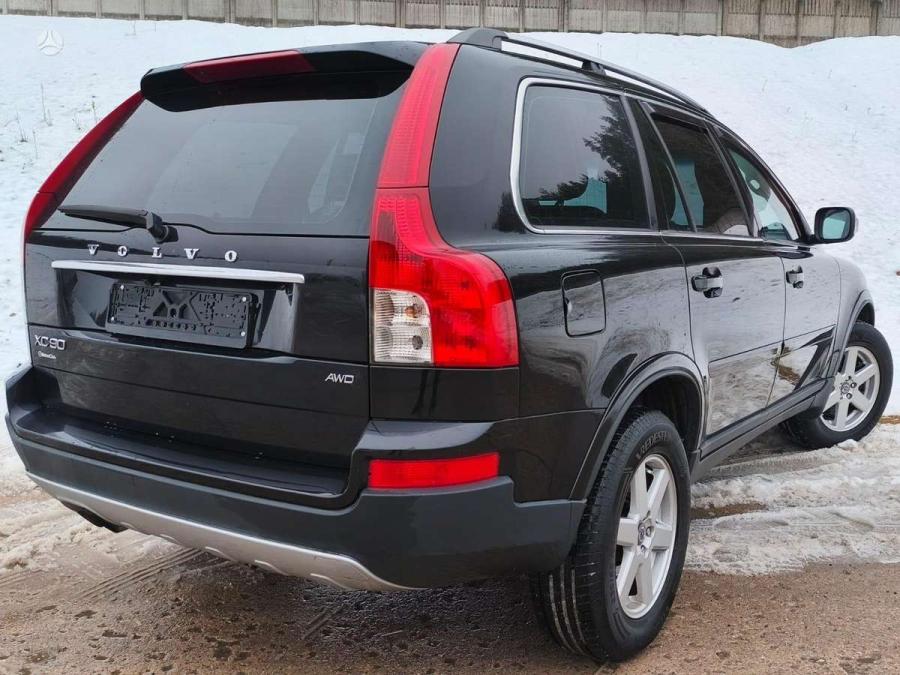 Melns Volvo XC90 2008 Viļņa, ar dzinēja tilpumu 2.40 L un nobraukumu 263 tūkst. km par 8360 €, foto 13 vietnē AUTOMOTO.COM.LV