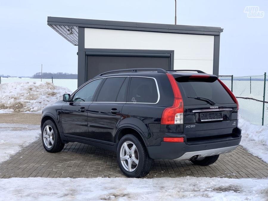 Melns Volvo XC90 2008 Kauņa, ar dzinēja tilpumu 2.40 L un nobraukumu 268 tūkst. km par 7499 €, foto 4 vietnē AUTOMOTO.COM.LV