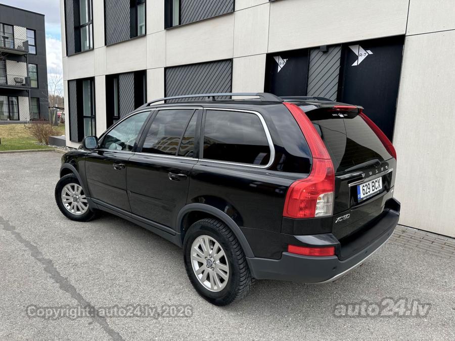 Black Volvo XC90 2008 in Tartu, with an engine capacity of 2.40 L and mileage of 0 thousand km for 5490 €, photo 5 on AUTOMOTO.COM.LV