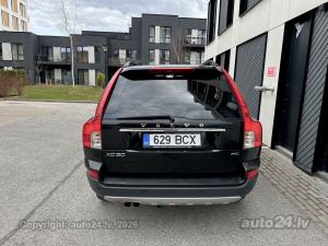 Black Volvo XC90 2008 in Tartu, with an engine capacity of 2.40 L and mileage of 0 thousand km for 5490 €, photo 9 on AUTOMOTO.COM.LV
