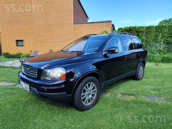 Black Volvo XC90 2008 in Riga, with an engine capacity of 2.40 L and mileage of 450 thousand km for 3600 €, photo 1 on AUTOMOTO.COM.LV