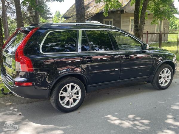 Black Volvo XC90 2008 in Vilnius, with an engine capacity of 2.40 L and mileage of 272 thousand km for 6799 €, photo 4 on AUTOMOTO.COM.LV