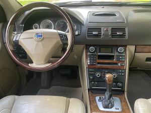 Black Volvo XC90 2008 in Vilnius, with an engine capacity of 2.40 L and mileage of 272 thousand km for 6799 €, photo 12 on AUTOMOTO.COM.LV