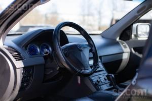 Black Volvo XC90 2008 in Riga, with an engine capacity of 2.40 L and mileage of 331 thousand km for 6790 €, photo 14 on AUTOMOTO.COM.LV