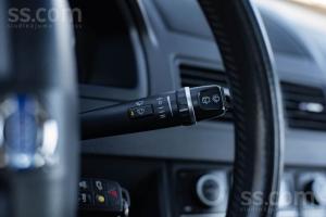 Black Volvo XC90 2008 in Riga, with an engine capacity of 2.40 L and mileage of 331 thousand km for 6790 €, photo 18 on AUTOMOTO.COM.LV