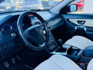 Melns Volvo XC90 2008 Rīga, ar dzinēja tilpumu 2.40 L un nobraukumu 321 tūkst. km par 4990 €, foto 8 vietnē AUTOMOTO.COM.LV