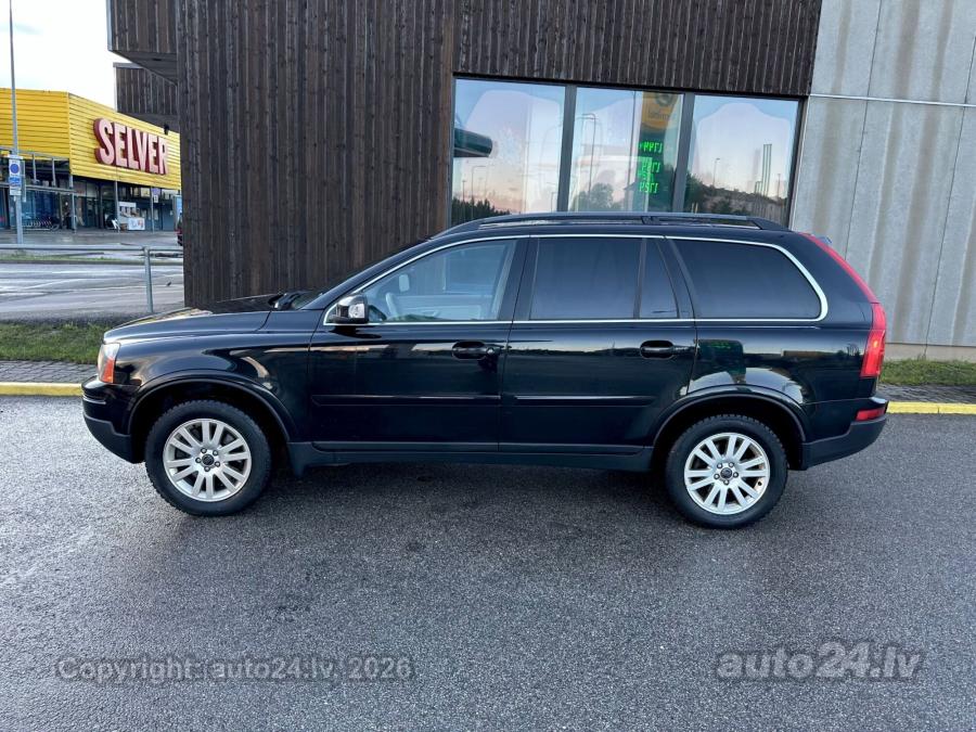 Melns Volvo XC90 2008 Tartu, ar dzinēja tilpumu 2.40 L un nobraukumu 335 tūkst. km par 5499 €, foto 7 vietnē AUTOMOTO.COM.LV