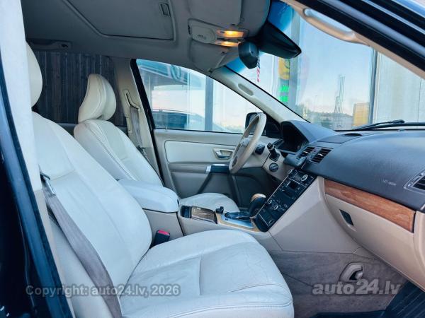 Черный Вольво ХС90 2008 в Тарту, объемом двигателя 2.40 л и пробегом 335 тыс. км за 5499 €, фото 7 на AUTOMOTO.COM.LV