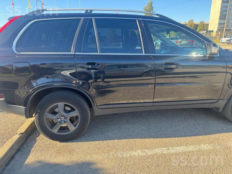 Melns Volvo XC90 2008 Rīga, ar dzinēja tilpumu 2.40 L un nobraukumu 280 tūkst. km par 4800 €, foto 5 vietnē AUTOMOTO.COM.LV
