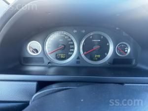 Melns Volvo XC90 2008 Rīga, ar dzinēja tilpumu 2.40 L un nobraukumu 280 tūkst. km par 4800 €, foto 7 vietnē AUTOMOTO.COM.LV