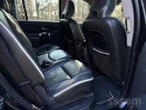 Black Volvo XC90 2008 in Riga, with an engine capacity of 2.40 L and mileage of 220 thousand km for 7990 €, photo 11 on AUTOMOTO.COM.LV