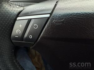 Black Volvo XC90 2008 in Riga, with an engine capacity of 2.40 L and mileage of 220 thousand km for 7990 €, photo 14 on AUTOMOTO.COM.LV