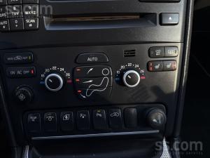 Black Volvo XC90 2008 in Riga, with an engine capacity of 2.40 L and mileage of 220 thousand km for 7990 €, photo 22 on AUTOMOTO.COM.LV