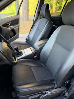 Melns Volvo XC90 2008 Kauņa, ar dzinēja tilpumu 2.40 L un nobraukumu 250 tūkst. km par 3999 €, foto 17 vietnē AUTOMOTO.COM.LV