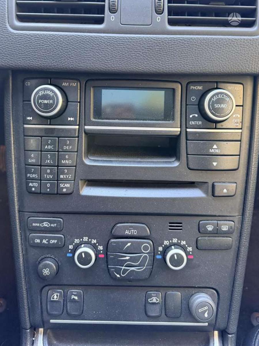 Melns Volvo XC90 2008 Kauņa, ar dzinēja tilpumu 2.40 L un nobraukumu 250 tūkst. km par 3999 €, foto 19 vietnē AUTOMOTO.COM.LV