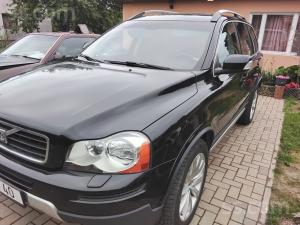 Black Volvo XC90 2008 in Riga, with an engine capacity of 2.40 L and mileage of 277 thousand km for 5550 €, photo 14 on AUTOMOTO.COM.LV