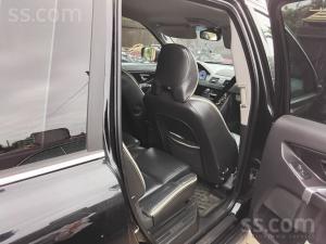 Black Volvo XC90 2008 in Riga, with an engine capacity of 2.40 L and mileage of 277 thousand km for 5550 €, photo 18 on AUTOMOTO.COM.LV