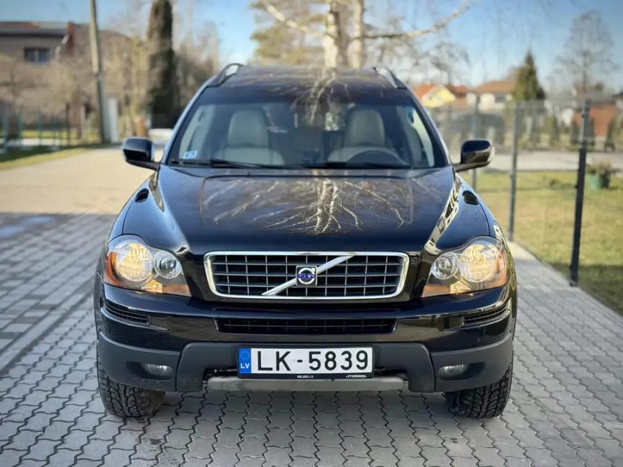 Melns Volvo XC90 2008 Jelgava, ar dzinēja tilpumu 2.40 L un nobraukumu 304 tūkst. km par 5950 €, foto 6 vietnē AUTOMOTO.COM.LV