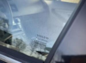 Melns Volvo XC90 2008 Jelgava, ar dzinēja tilpumu 2.40 L un nobraukumu 304 tūkst. km par 5950 €, foto 17 vietnē AUTOMOTO.COM.LV