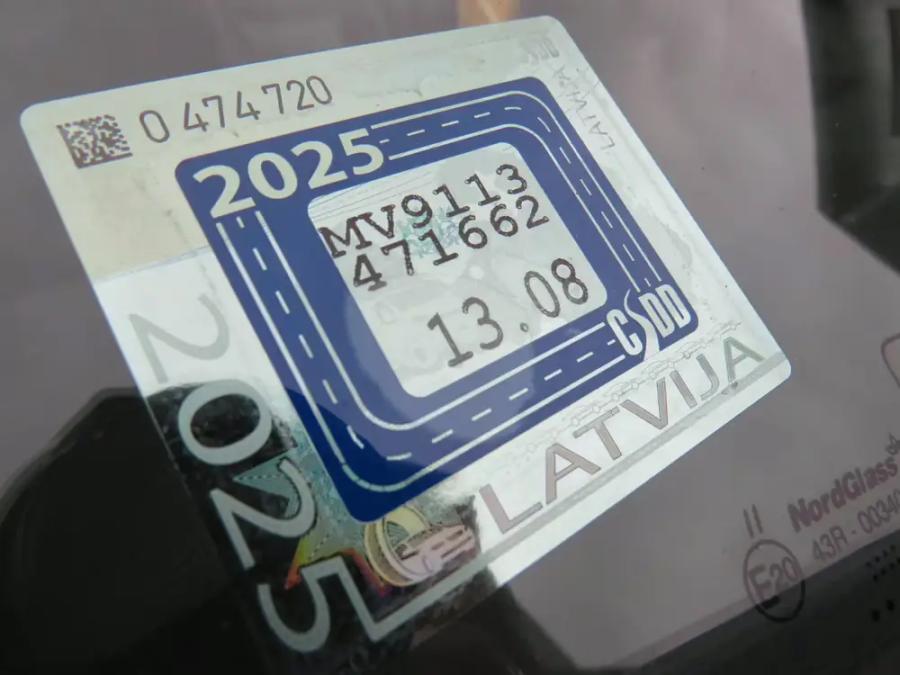 Черный Вольво ХС90 2008 в Рига, объемом двигателя 2.40 л и пробегом 370 тыс. км за 4290 €, фото 14 на AUTOMOTO.COM.LV