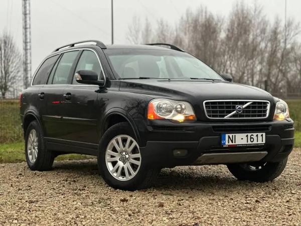 Black Volvo XC90 2008 in Jelgava, with an engine capacity of 2.40 L and mileage of 318 thousand km for 6150 €, photo 3 on AUTOMOTO.COM.LV
