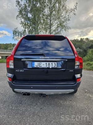Melns Volvo XC90 2008 Rīga, ar dzinēja tilpumu 2.40 L un nobraukumu 405 tūkst. km par 4500 €, foto 7 vietnē AUTOMOTO.COM.LV