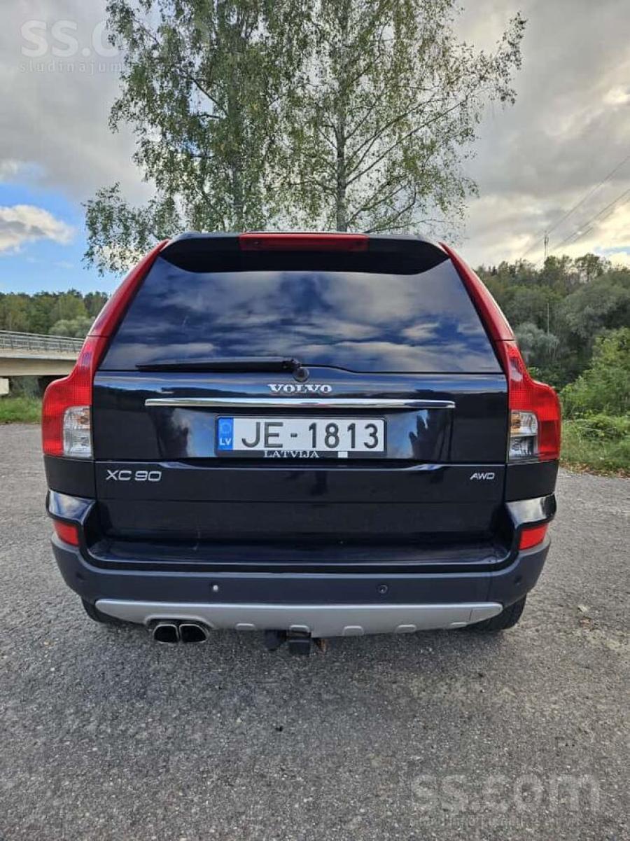 Melns Volvo XC90 2008 Rīga, ar dzinēja tilpumu 2.40 L un nobraukumu 405 tūkst. km par 4500 €, foto 7 vietnē AUTOMOTO.COM.LV
