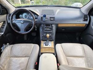 Melns Volvo XC90 2008 Rīga, ar dzinēja tilpumu 2.40 L un nobraukumu 405 tūkst. km par 4500 €, foto 12 vietnē AUTOMOTO.COM.LV