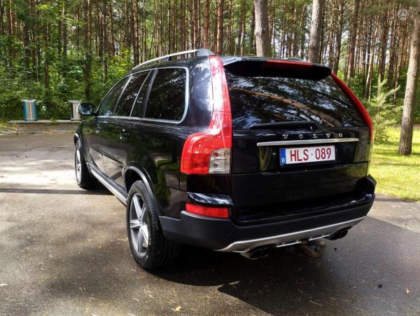 Melns Volvo XC90 2008 Viļņa, ar dzinēja tilpumu 2.40 L un nobraukumu 269 tūkst. km par 7900 €, foto 4 vietnē AUTOMOTO.COM.LV