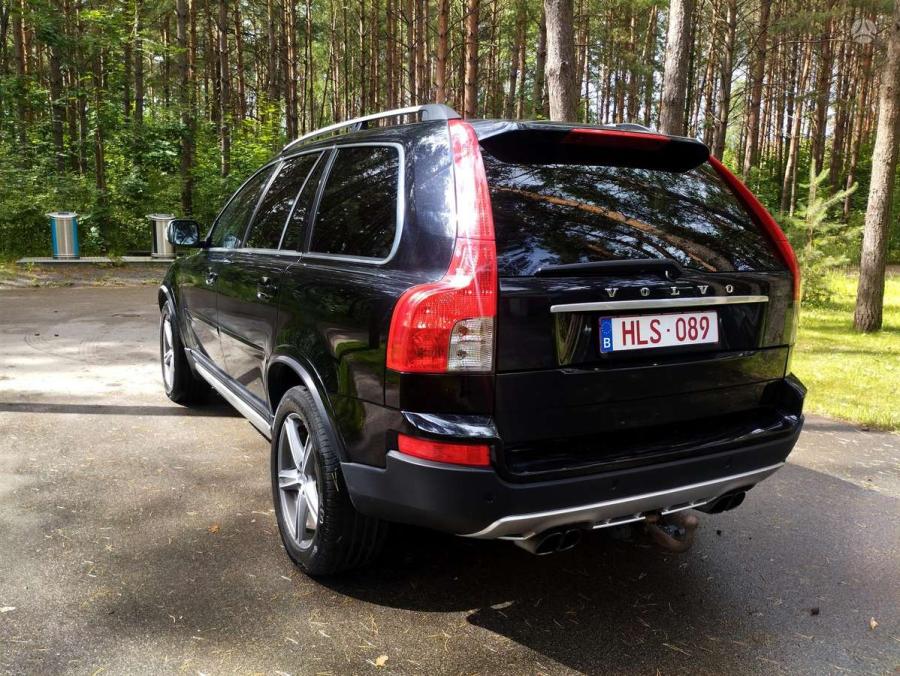 Black Volvo XC90 2008 in Vilnius, with an engine capacity of 2.40 L and mileage of 269 thousand km for 7900 €, photo 5 on AUTOMOTO.COM.LV