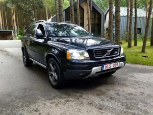 Black Volvo XC90 2008 in Vilnius, with an engine capacity of 2.40 L and mileage of 269 thousand km for 7900 €, photo 10 on AUTOMOTO.COM.LV