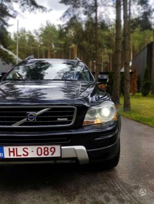 Black Volvo XC90 2008 in Vilnius, with an engine capacity of 2.40 L and mileage of 269 thousand km for 7900 €, photo 12 on AUTOMOTO.COM.LV