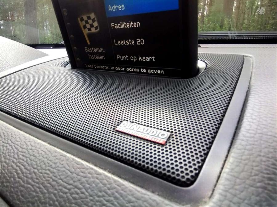 Black Volvo XC90 2008 in Vilnius, with an engine capacity of 2.40 L and mileage of 269 thousand km for 7900 €, photo 23 on AUTOMOTO.COM.LV