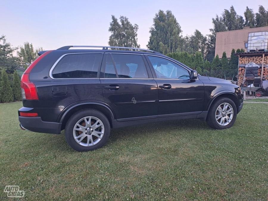 Black Volvo XC90 2008 in Vilnius, with an engine capacity of 2.40 L and mileage of 380 thousand km for 5950 €, photo 3 on AUTOMOTO.COM.LV